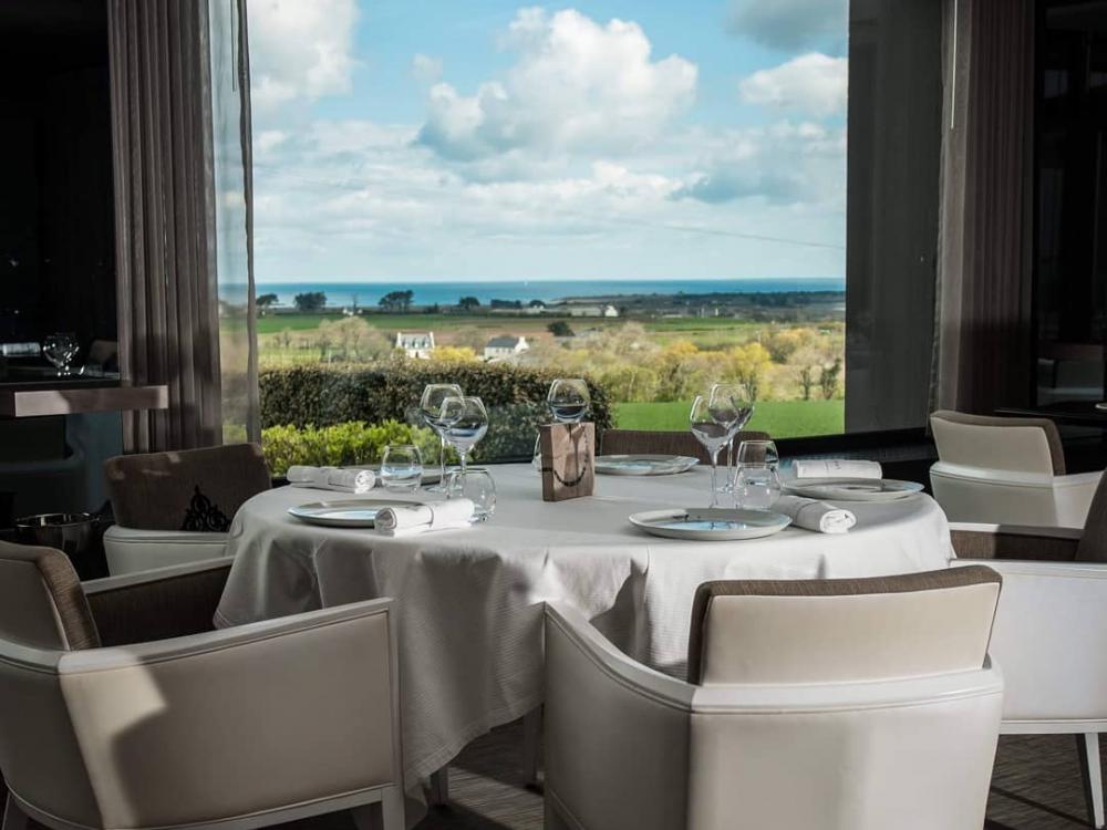 LA BUTTE Hotel, Restaurant, Spa - Fischbacher 1819