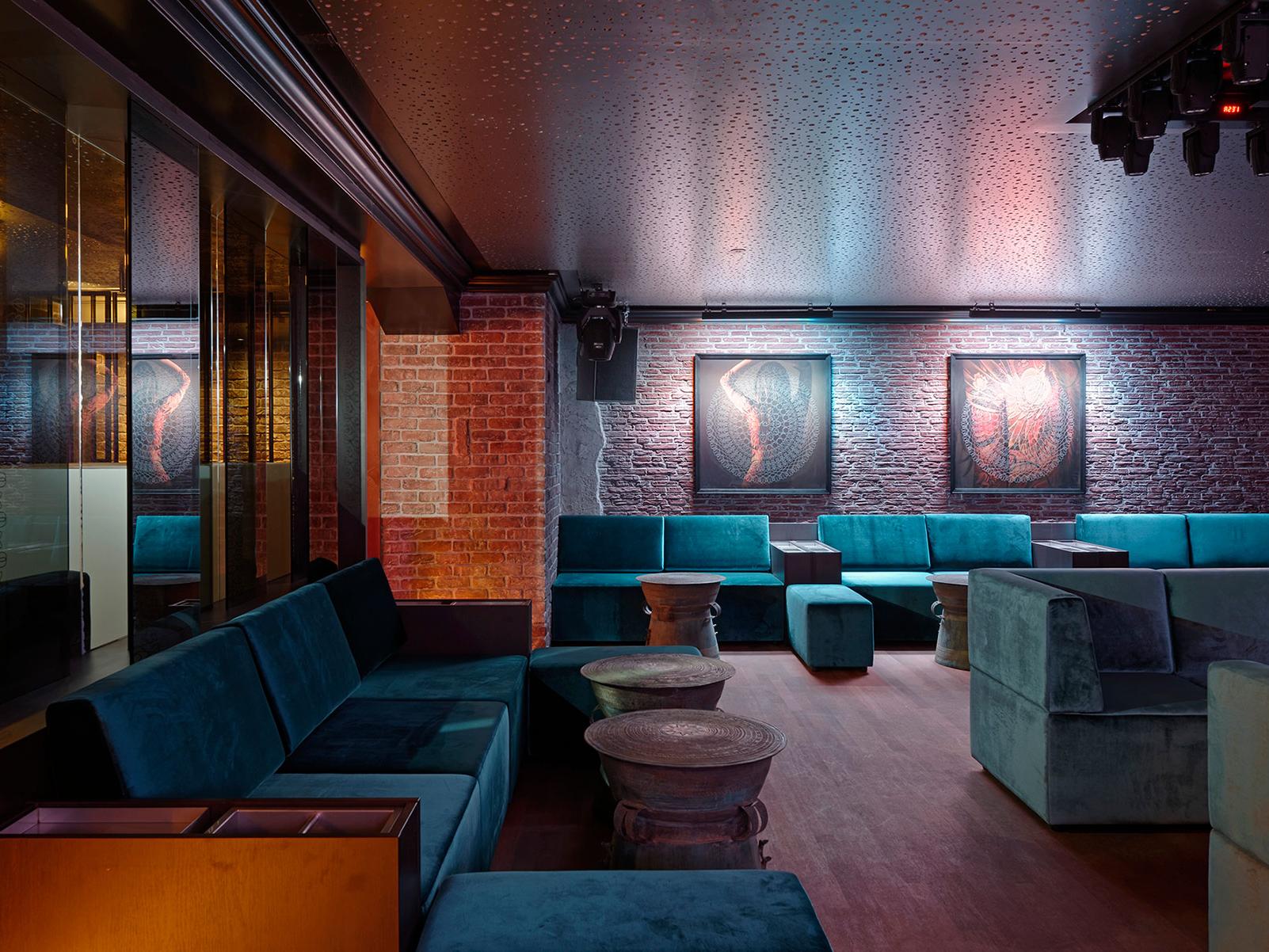 Restaurant & Club Alice Choo - Fischbacher 1819