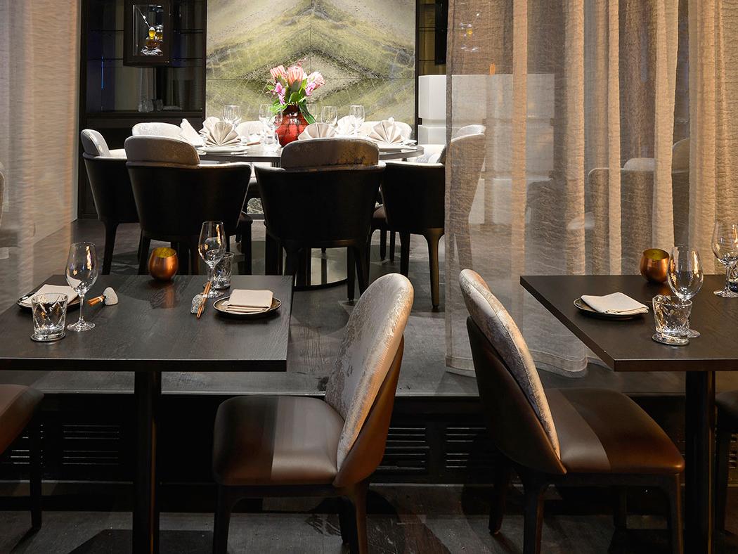 Restaurant & Club Alice Choo - Fischbacher 1819